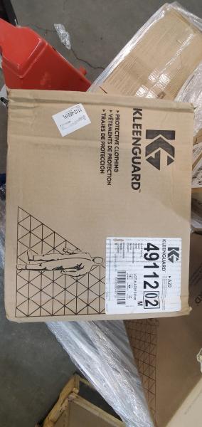 Lot of 17 Boxes of Kleenguard 49112 Medium Breathable Particle ...
