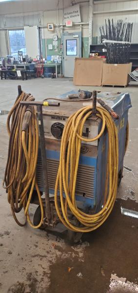 Used Miller SRH-333 Constant Current DC Arc Welding Power Source-e