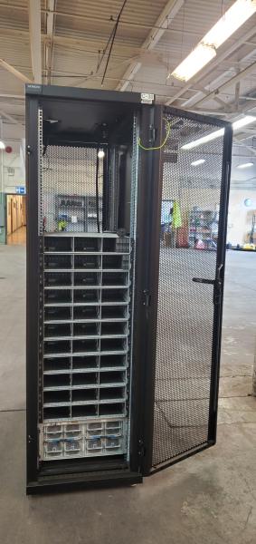 Hitachi Server Cabinet- 23"x48", Contains Hitachi HUSVM. 11 Empty HD ...