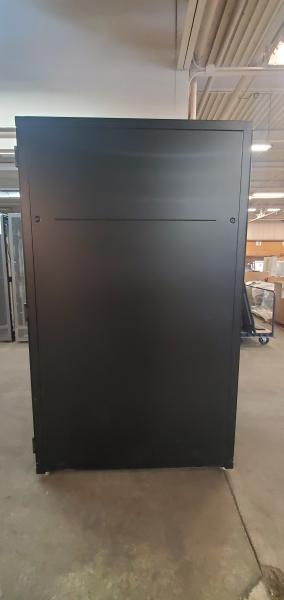 Hitachi Server Cabinet- 23"x48". Contains 2 Hitachi Blades(520XB1). No ...